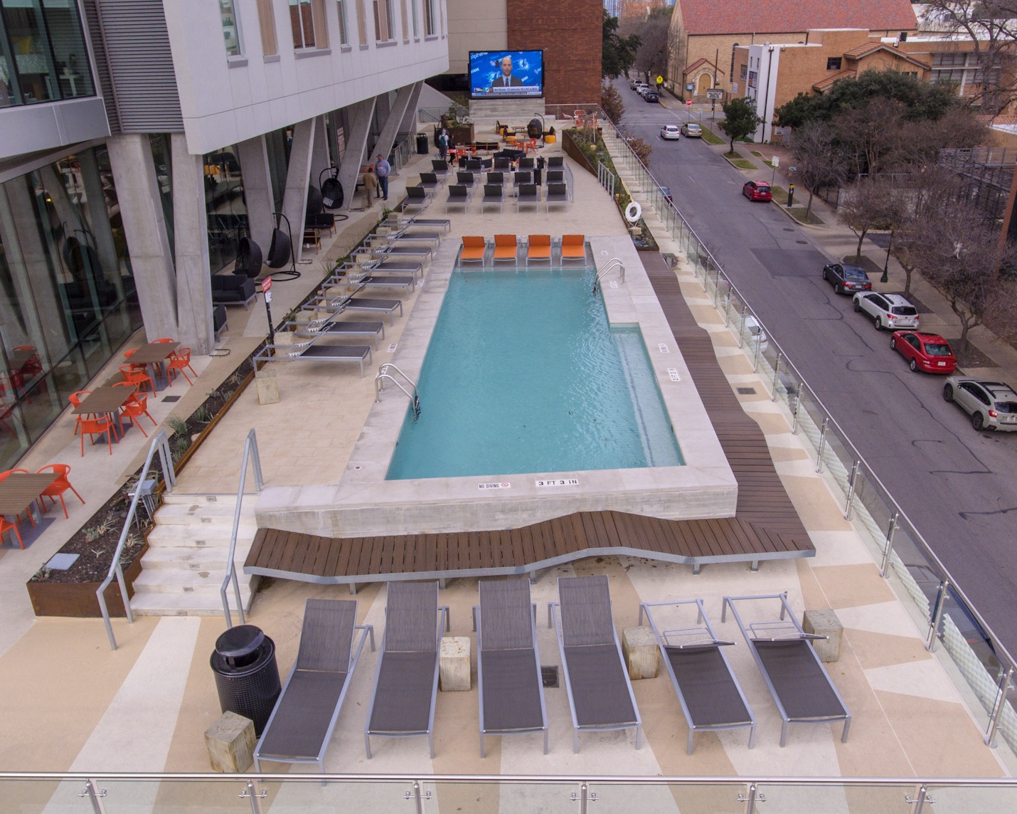 Textured Coating Gives Austin Pool Deck Modern Vibe | SUNDEK Austin